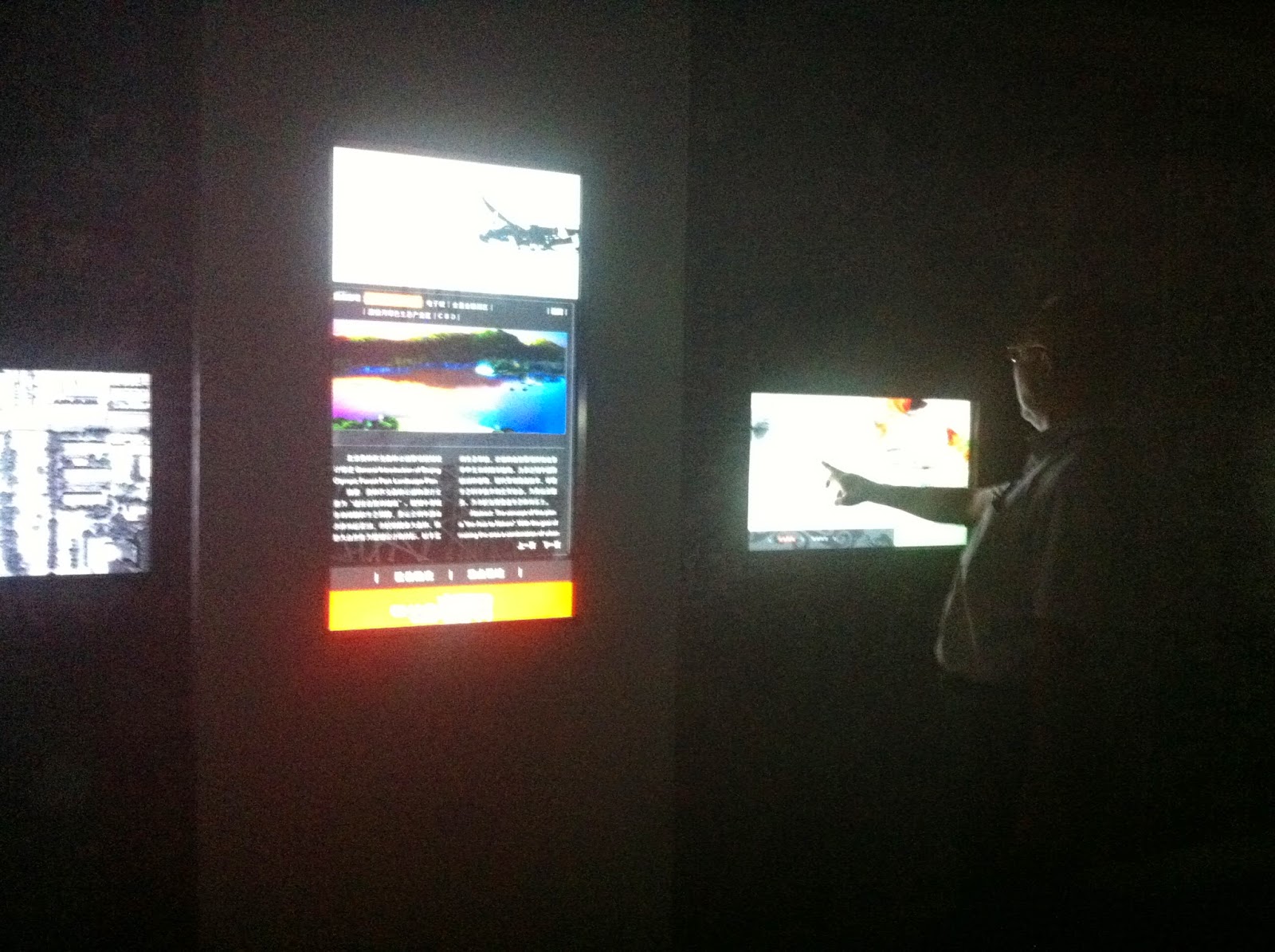 Piccolo Museo: Museum Review : Multi monitor interpretive system: The ...