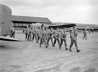 Arnhem Jim: Early British Paratroop Training - Parachute School Ringway ...