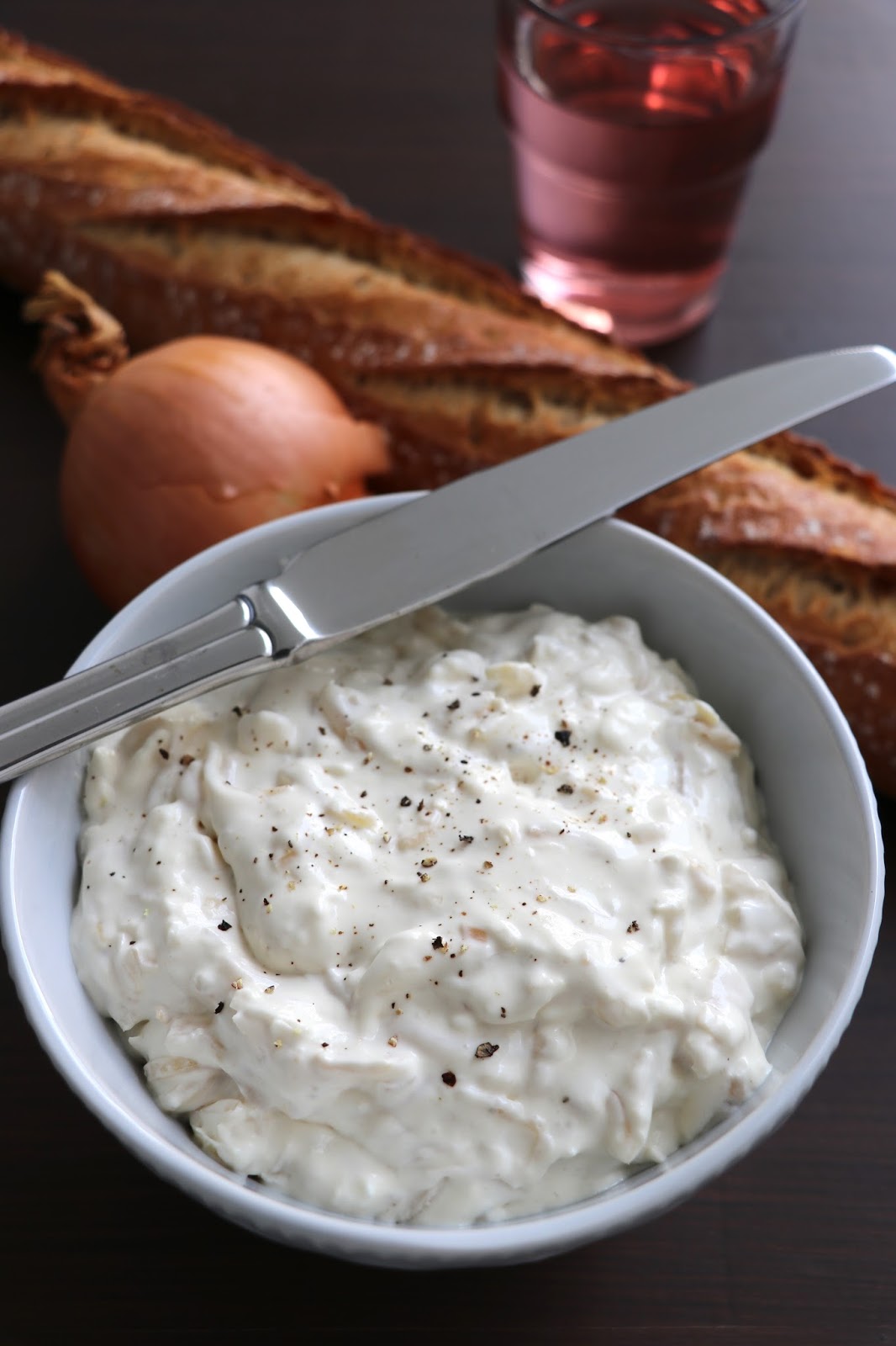 The Cook Time: Dip aux oignons, crème et fromage frais