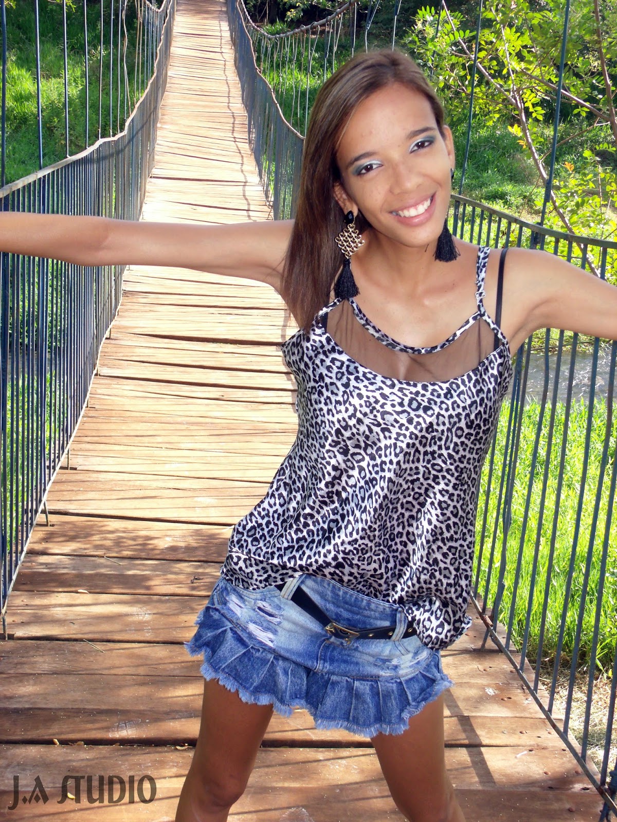 Book: Jessica Morais . j.a studio 016 99165 8196 ~ Farra Certa