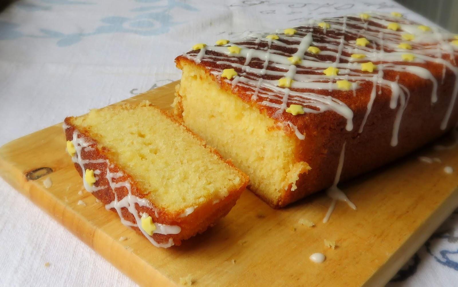 Lemon Curd Drizzle Cake | The English Kitchen