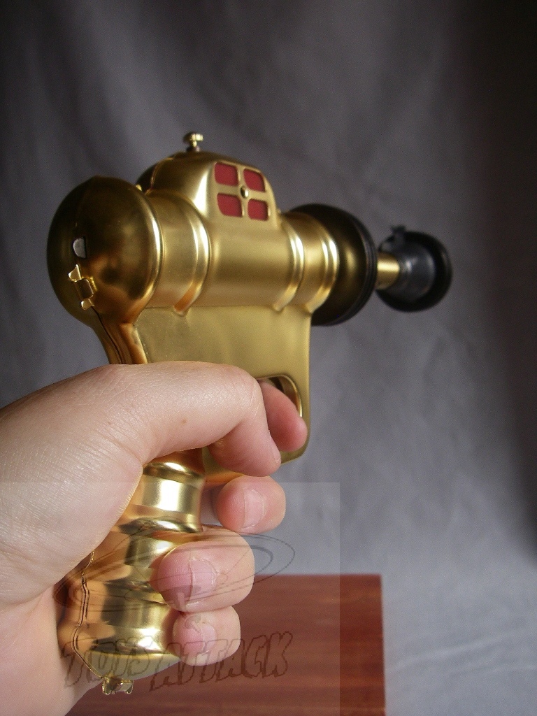 GO HERO BUCK ROGERS IN THE 25TH CENTURY ATOMIC DISINTEGRATOR PISTOL RAY GUN