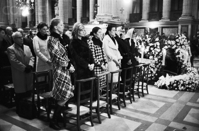 + Q Perfume Blog: Coco Noir by CHANEL