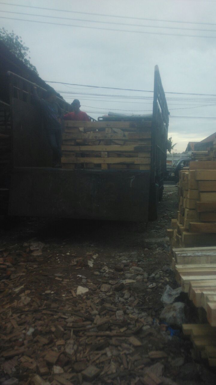 Palet kayu beban 7ton