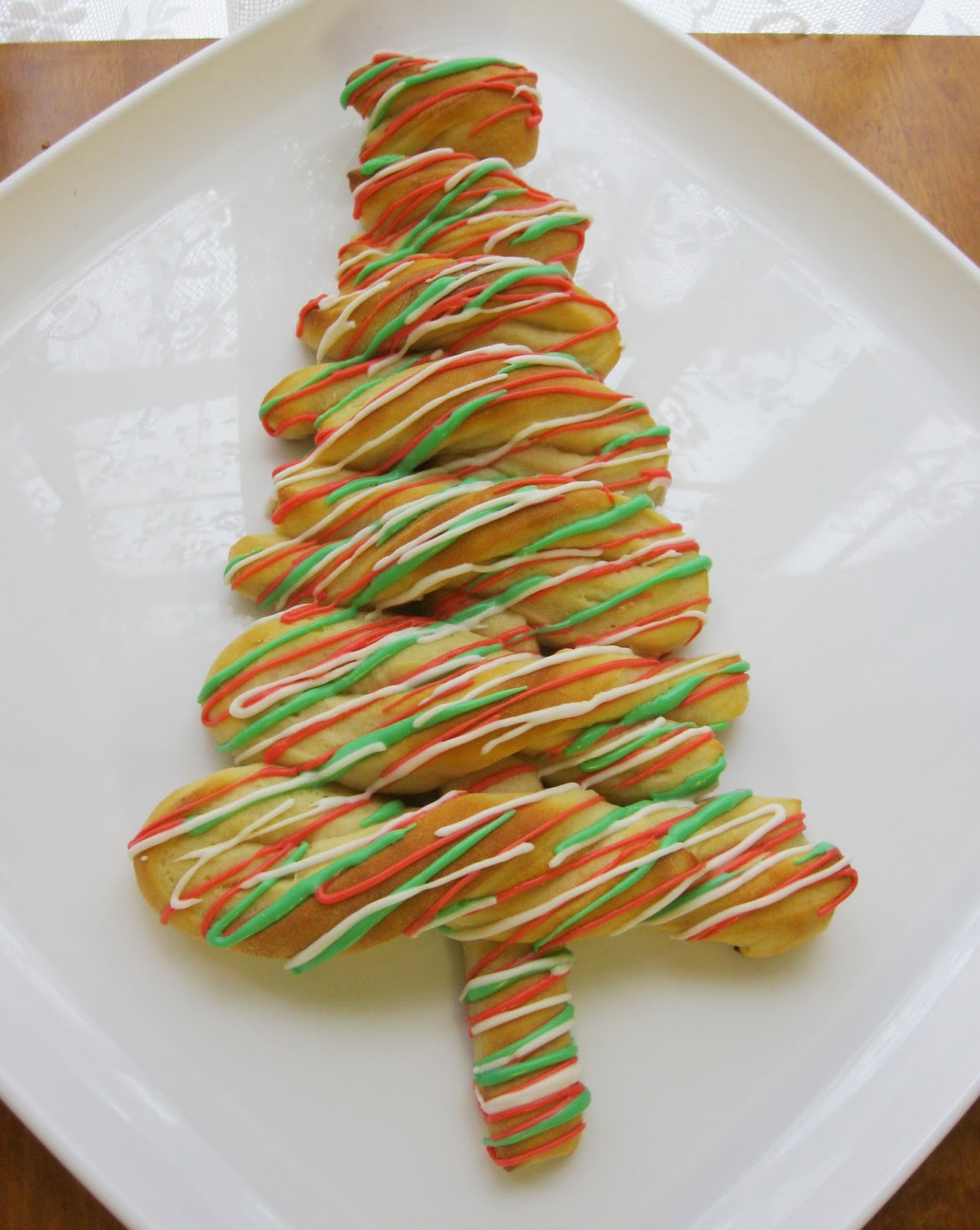 A Handful of Everything: Christmas Tree Bread