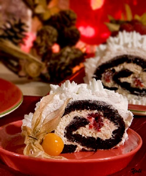 Вкусно с Йоли: Шоколадово руло с ябълкова сметана