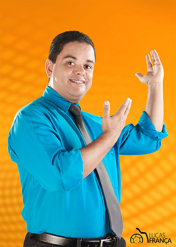 .: Tom Ribeiro recebe homenagem