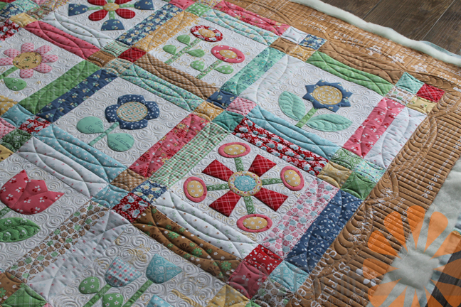 Piece N Quilt: Custom Machine Quilting - 2 Applique Quilts - By Natalia ...