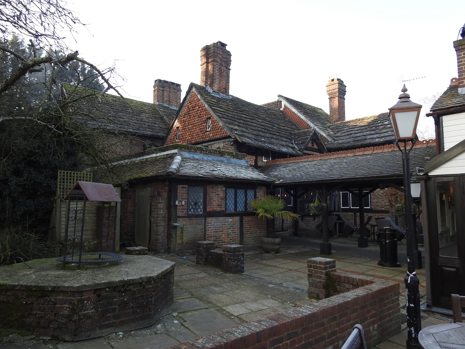 Crawley Old Town: FIFTEEN PICTURES: Hyders Hall (Gatwick Manor)