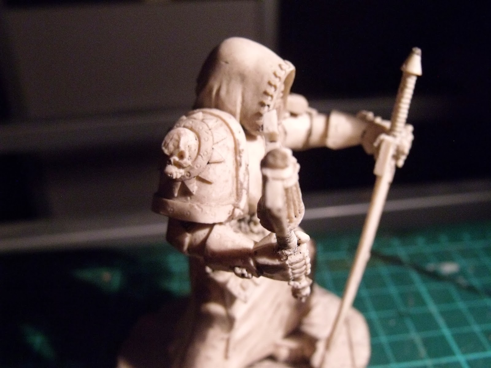 Limited Edition Warhammer models: Busts and Statues - Forgeworld ...