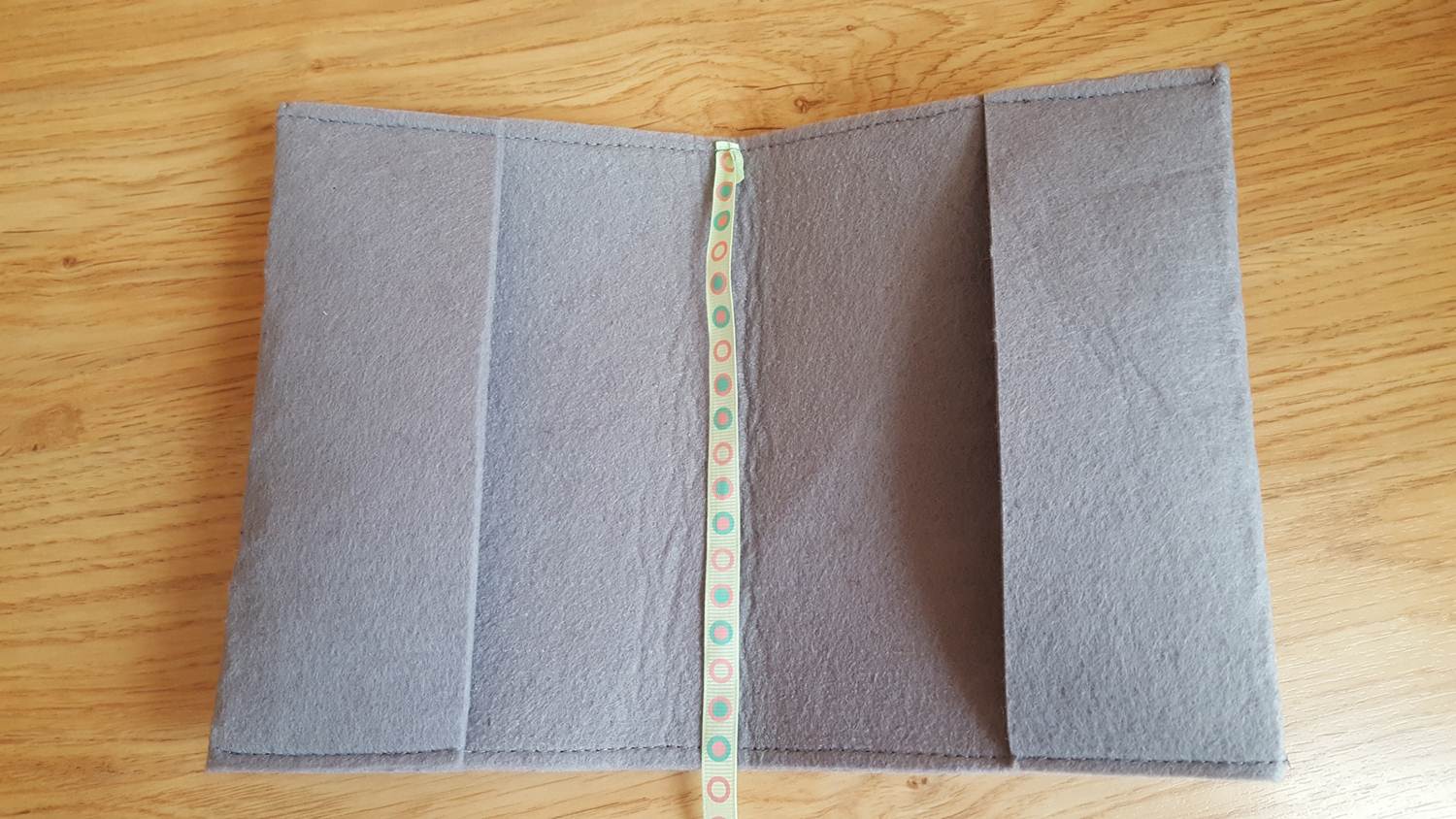 DIY Felt Book Covers |Keeping it Real