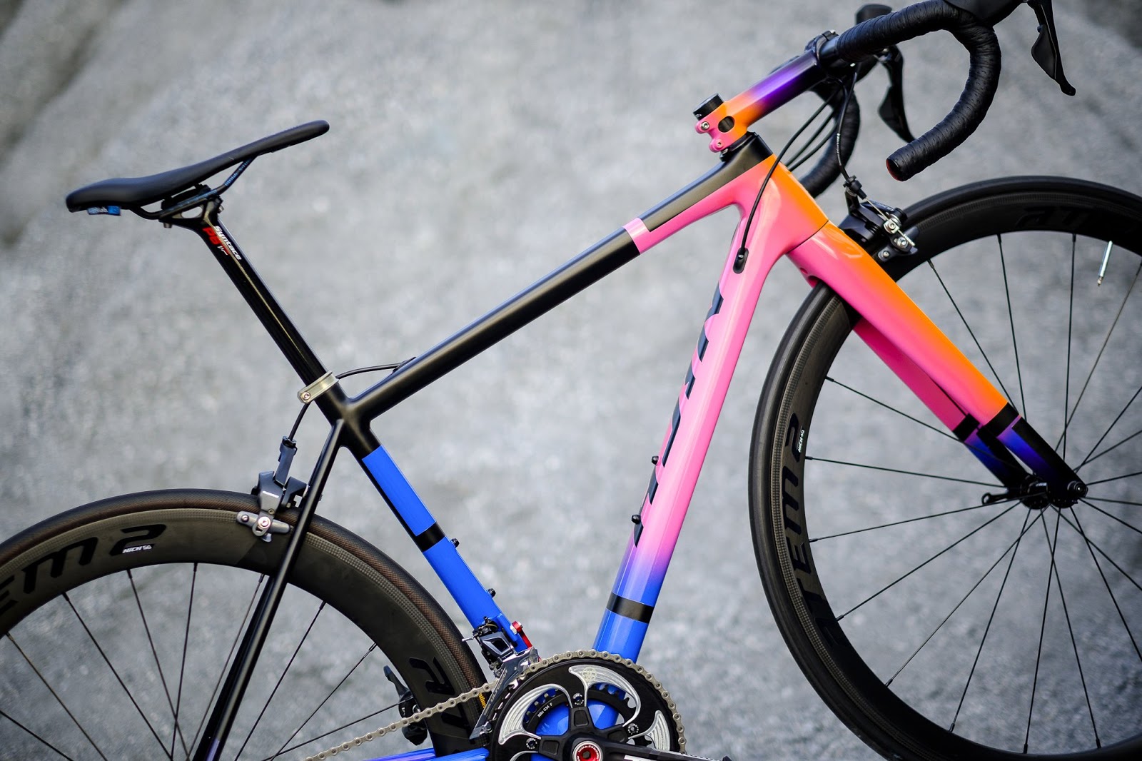 Nich Cycling revealed the New Signature Twilight | BikeToday.news
