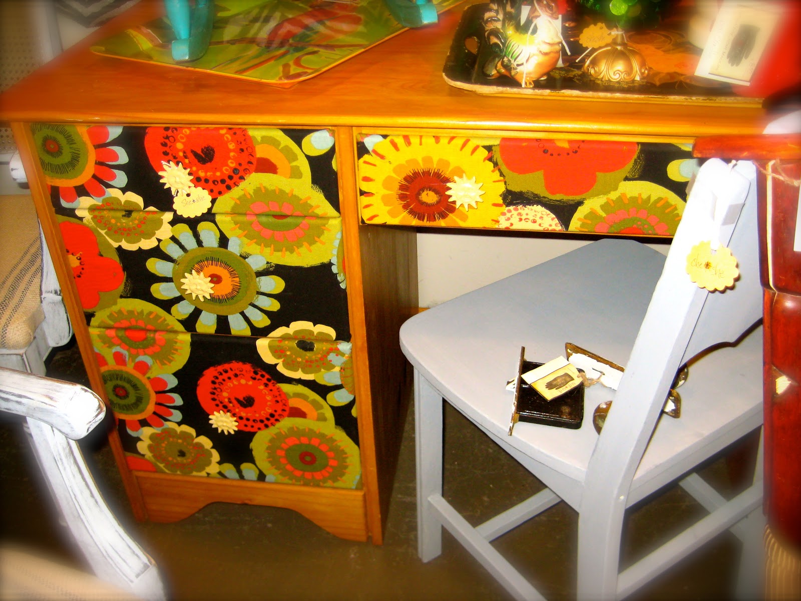 SheShe, The Home Magician: Fabric covered Desk