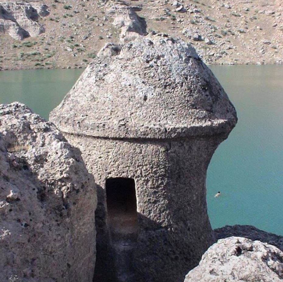 Hidden and little known places: Castles of Eğil, built in 5000 BC ...