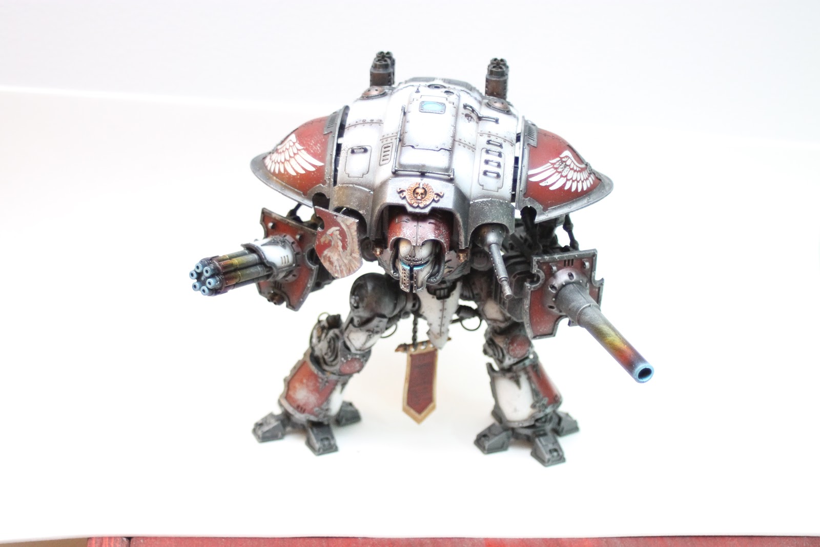 Facing The Grey Tide: Painting: Imperial Knight Showcase