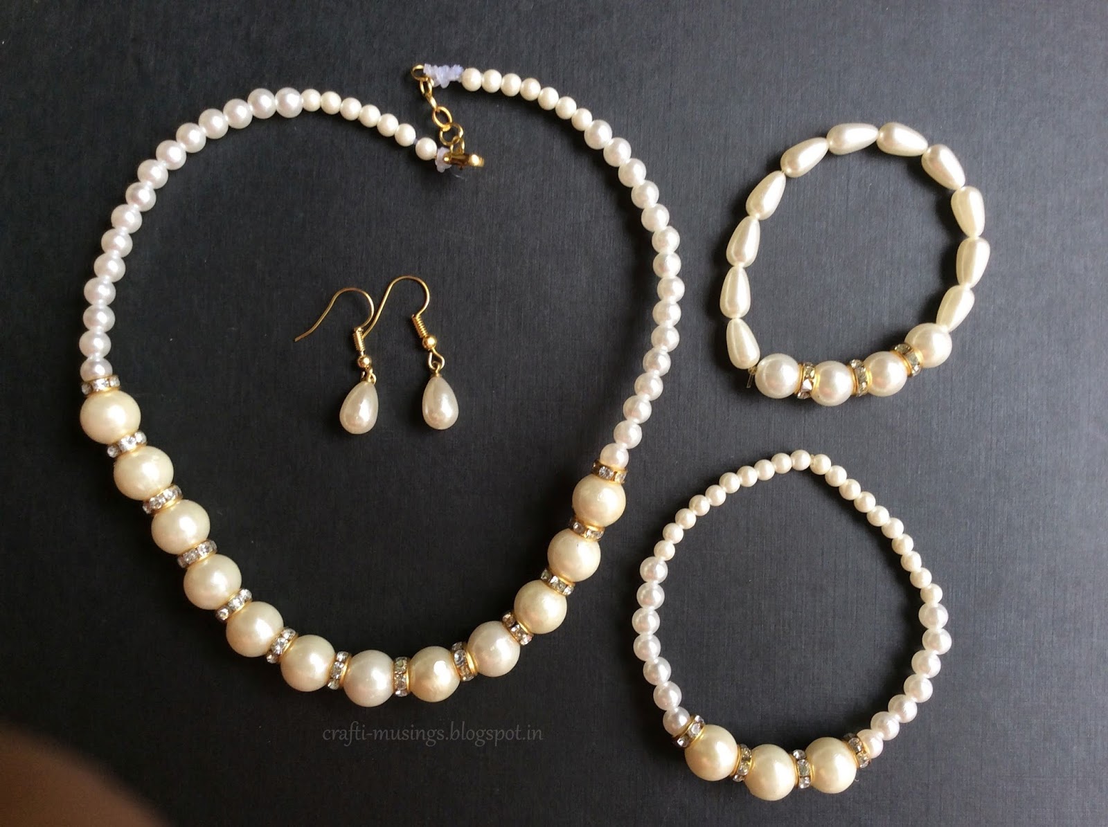 Crafti musings..: Pearls, pearls and more pearls!