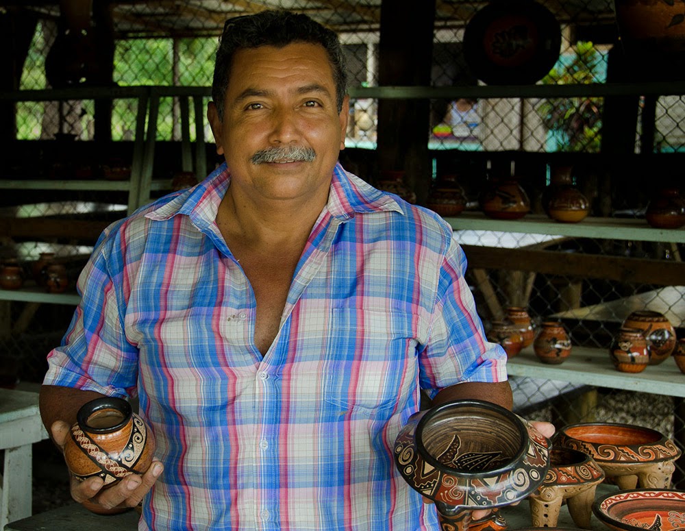 Sueño Del Mar: Pottery from the town of Guaitil