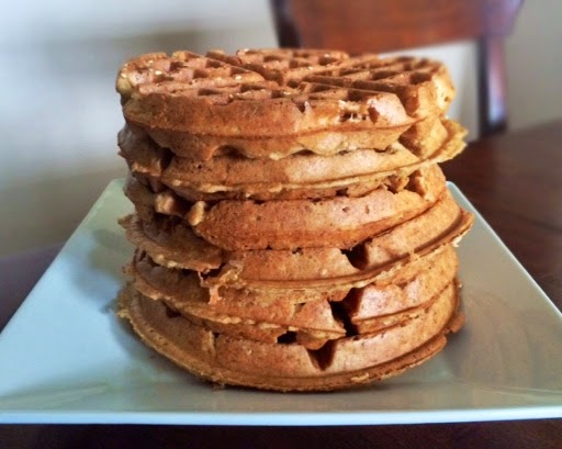 Loving Green: Fluffy Power Waffles