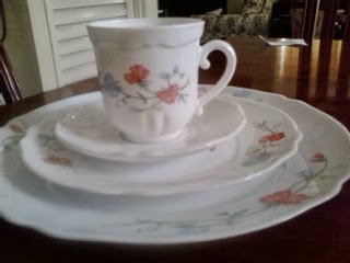 Meniti usia: Cawan Pyrex Pinggan Arcopal.