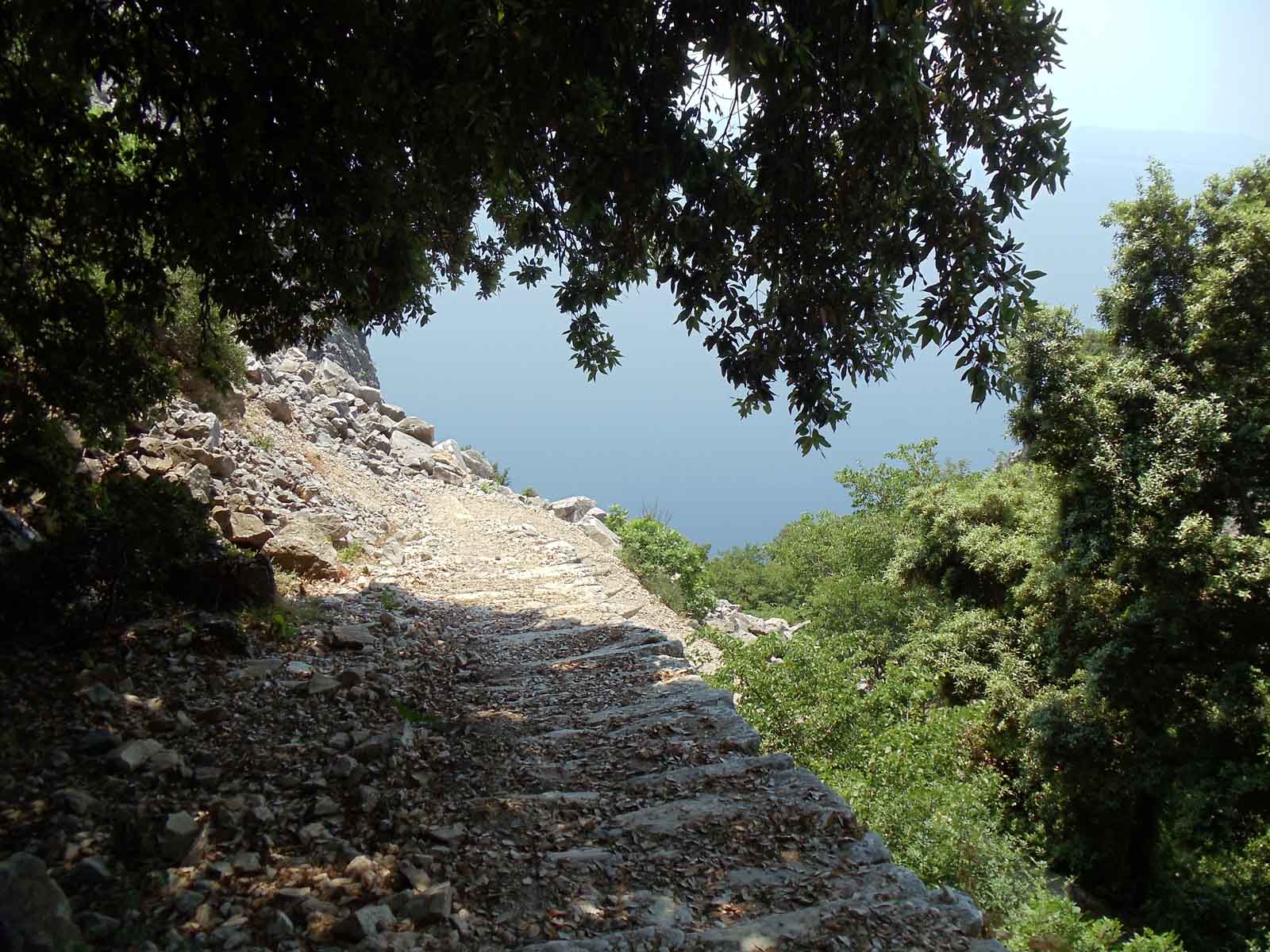 Με τον ΦΟΠ στα βουνα: ΑΓΙΟΝ ΟΡΟΣ - ΑΘΩΣ 2033μ. Διαδρομη ΝΕΑ ΣΚΗΤΗ ...