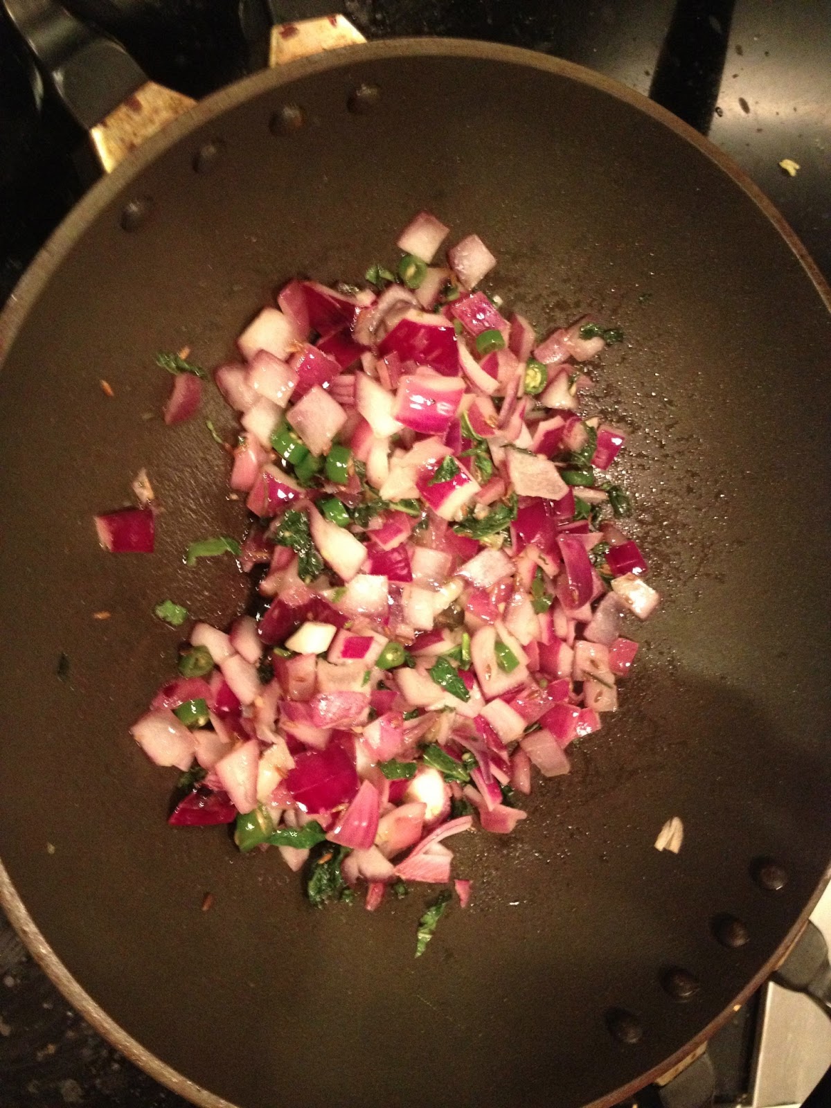 MAA ABHIRUCHI: Spicy Beerakaya masala kura / Ridge gourd masala curry