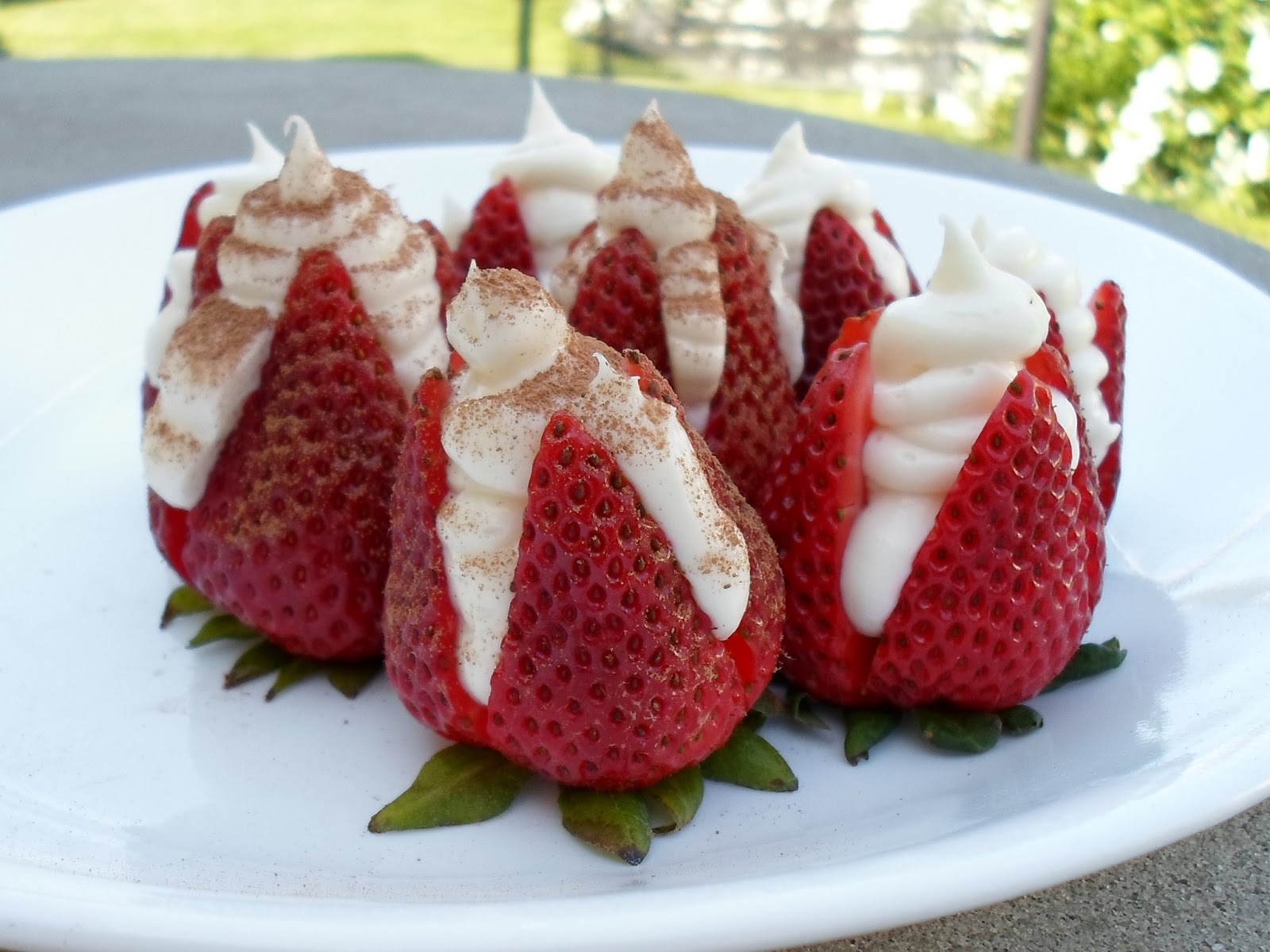 Happier Than A Pig In Mud: Cheesecake Filled Strawberries