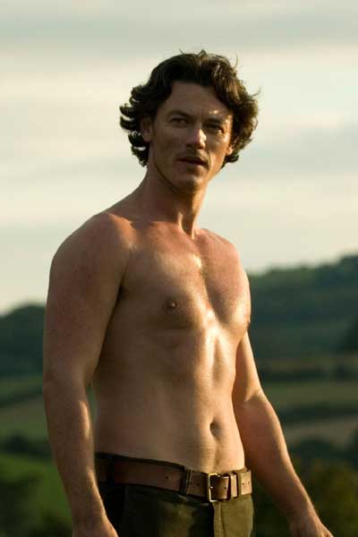 luke_evans1.jpg (400×600) | Look