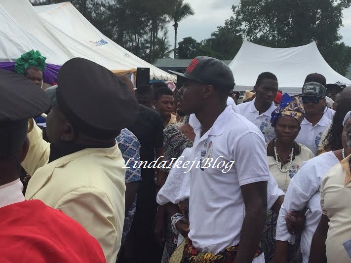 Photos from footballer Emmanuel Emenike's father's burial
