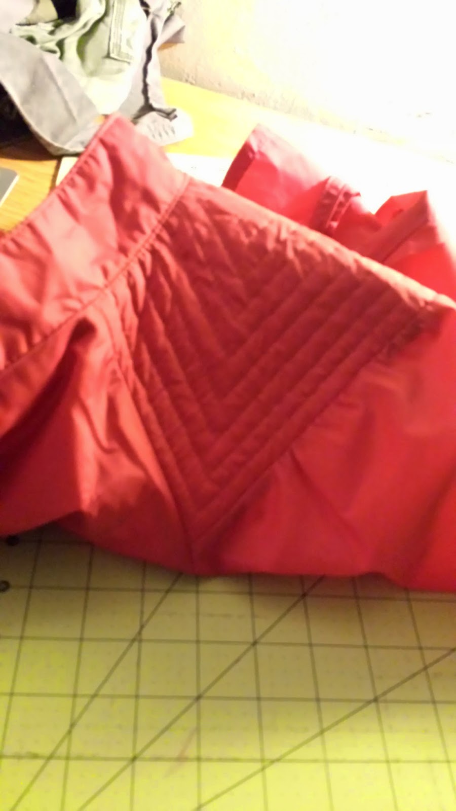 The Maverick Seamster: The Gym Bag Tutorial - Get Your Workout ON In Style!