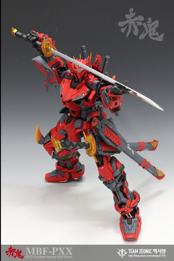 Custom Build: PG 1/60 Gundam Astray Red Ghost