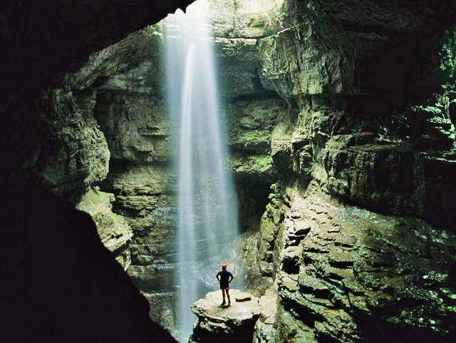 Caving Goa Vertikal di Selatan Yogyakarta - JDlines.com