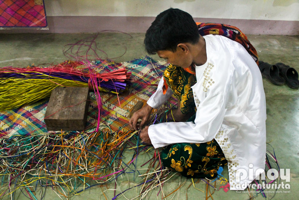 Sulu Baluy And Pis Siyabit Colorful Tausug Weaves From Jolo Sulu Pinoy Adventurista
