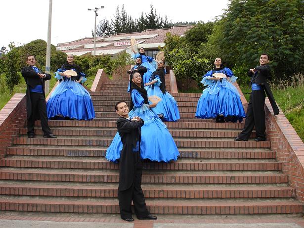 PASILLO: EL BAILE DE LA ELEGANCIA