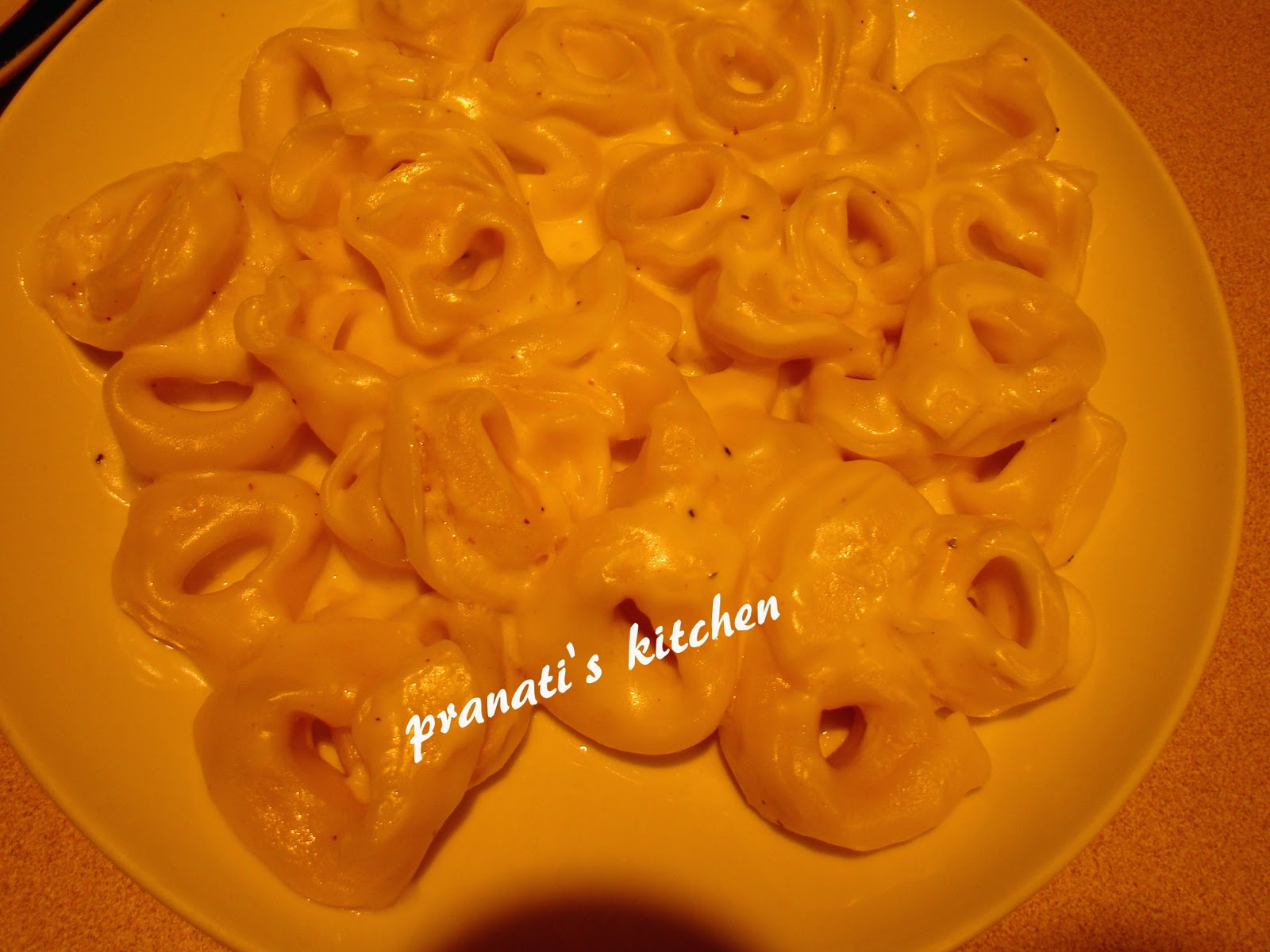 Delicious Recipes 4m Pranati's Kitchen: Baked macroni & cheese