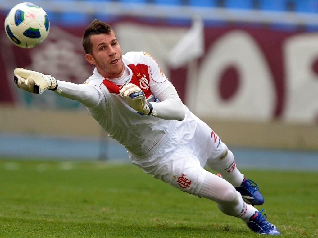 O Mais Querido do Brasil: Entrevista com o goleiro Paulo Victor