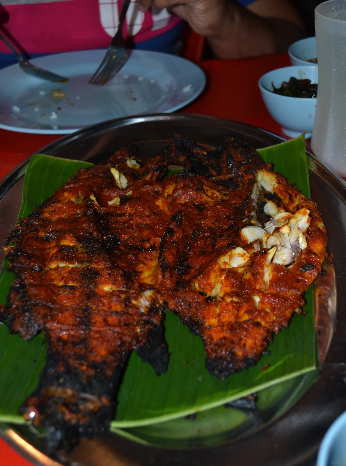 AKU JALAN AKU MAKAN: RESTORAN TASIK IDAMAN