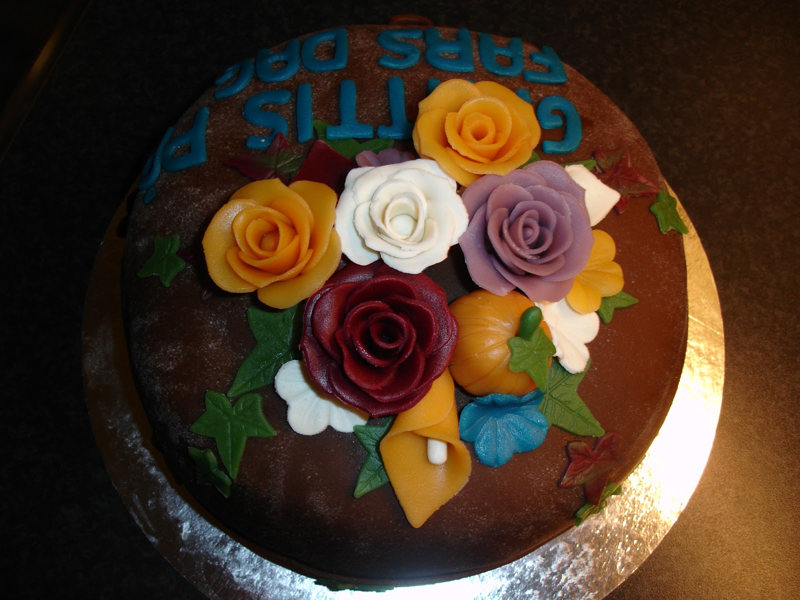 Maries Tårtor: Grattis på fars dag tårta till Jennys pappa