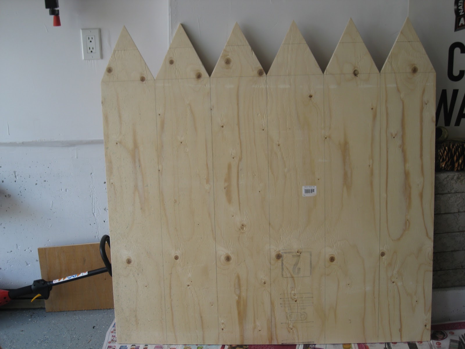 Classroom Pencil Crayon Fence D.I.Y. | Mrs. Albanese's Kindergarten Class