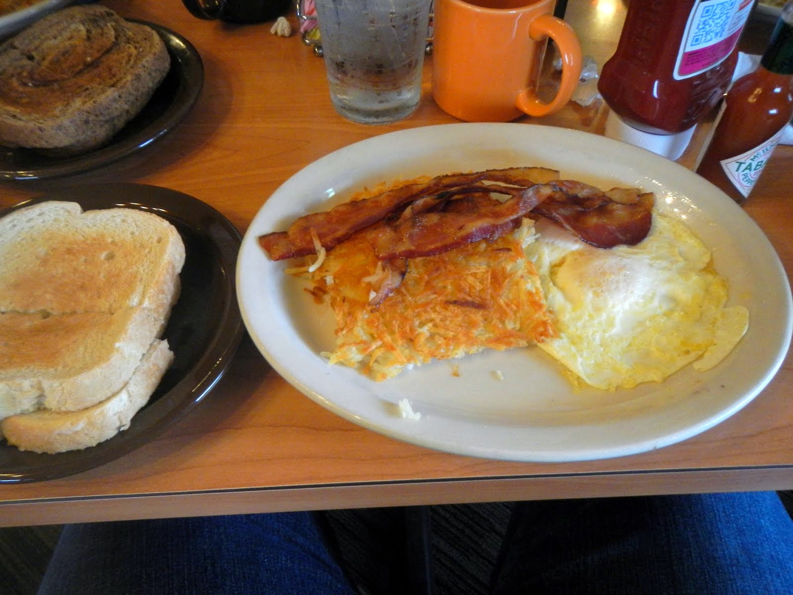 Big Daddy Dave: Breakfast at a Village Inn Restaurant