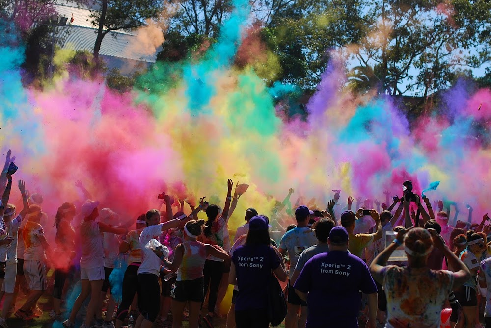 Lucy and The Runaways: The Happiest 5K on the Planet: The Swisse Color ...