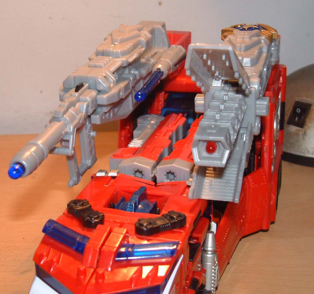 THE TRANSFORMERS: BIRTHDAY BLOG 2013- PART ONE CYBERTRON OPTIMUS PRIME 2005
