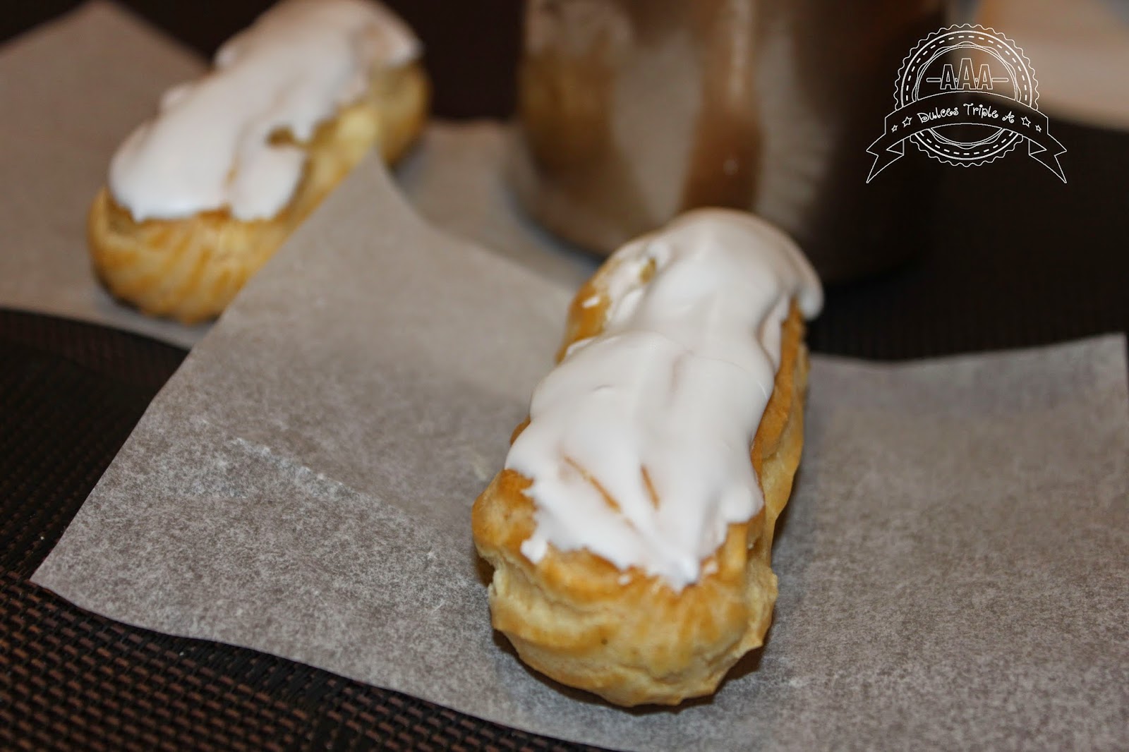 Petisú Relleno de Crema Pastelera.