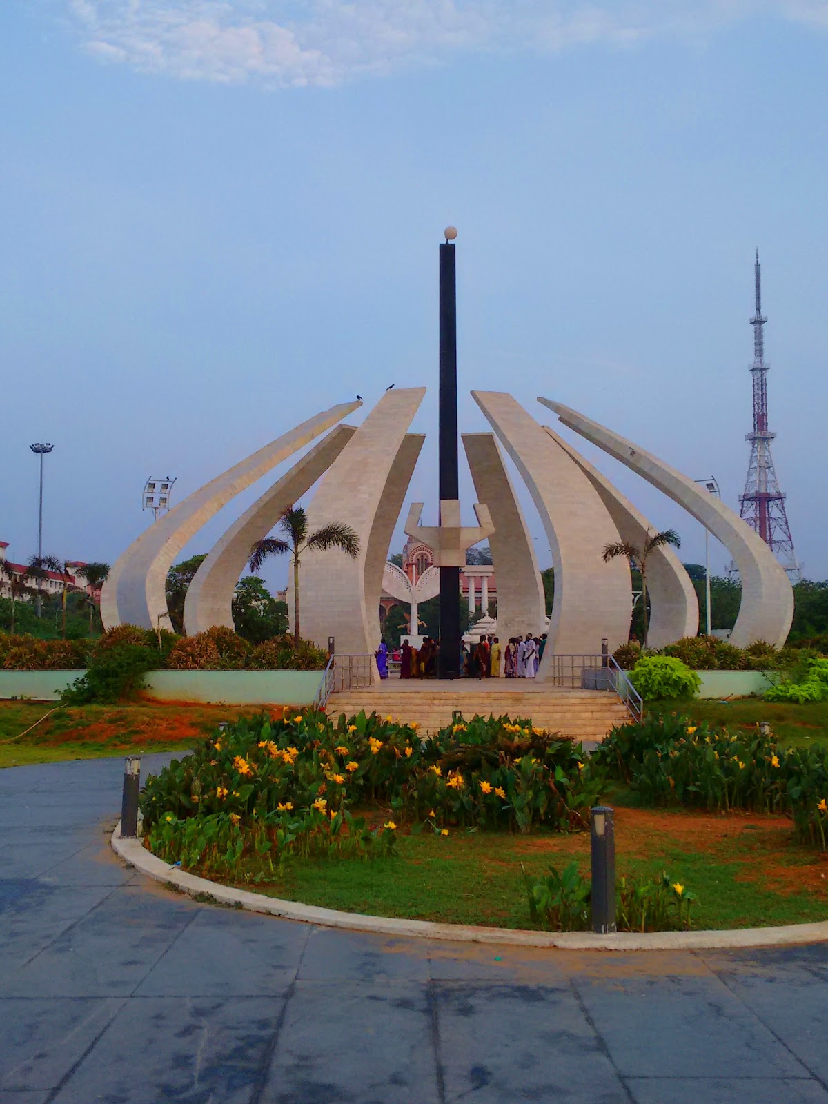 Namma chennai: MGR MEMORIAL ,MARINA BEACH,CHENNAI
