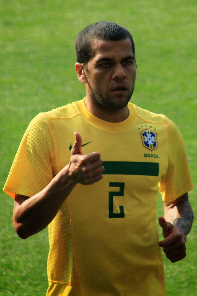 دانييل ألفيس دا سيلفا - موسوعة نعلم