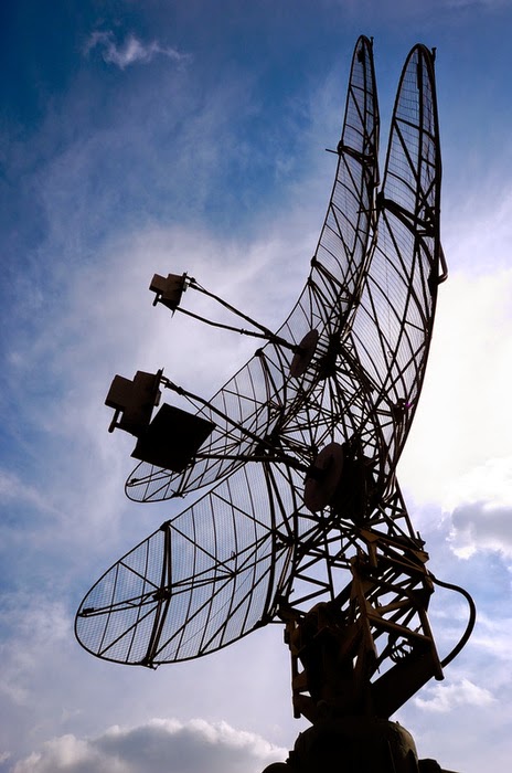 ALUTSISTA NEGERI: Sudah seharusnya Radar Nasional Mandiri