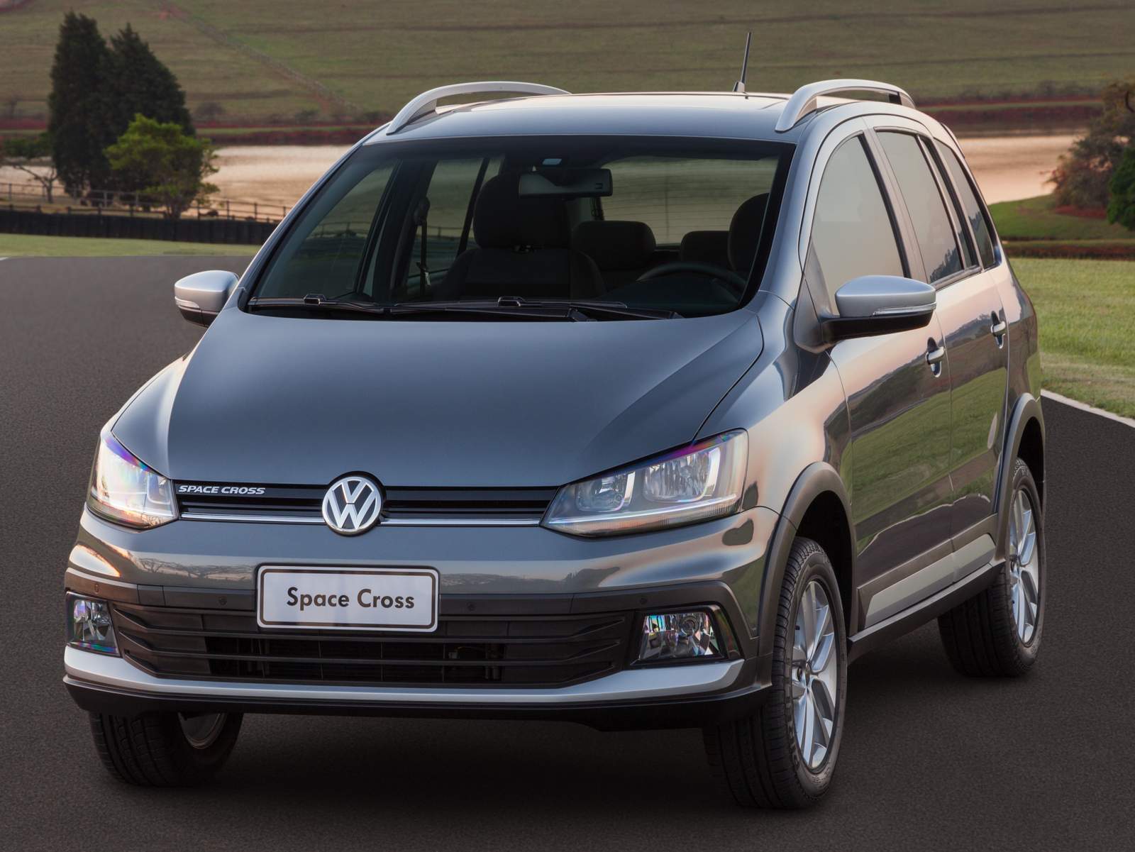 Nova VW SpaceFox e SpaceCross 2015: fotos e informações