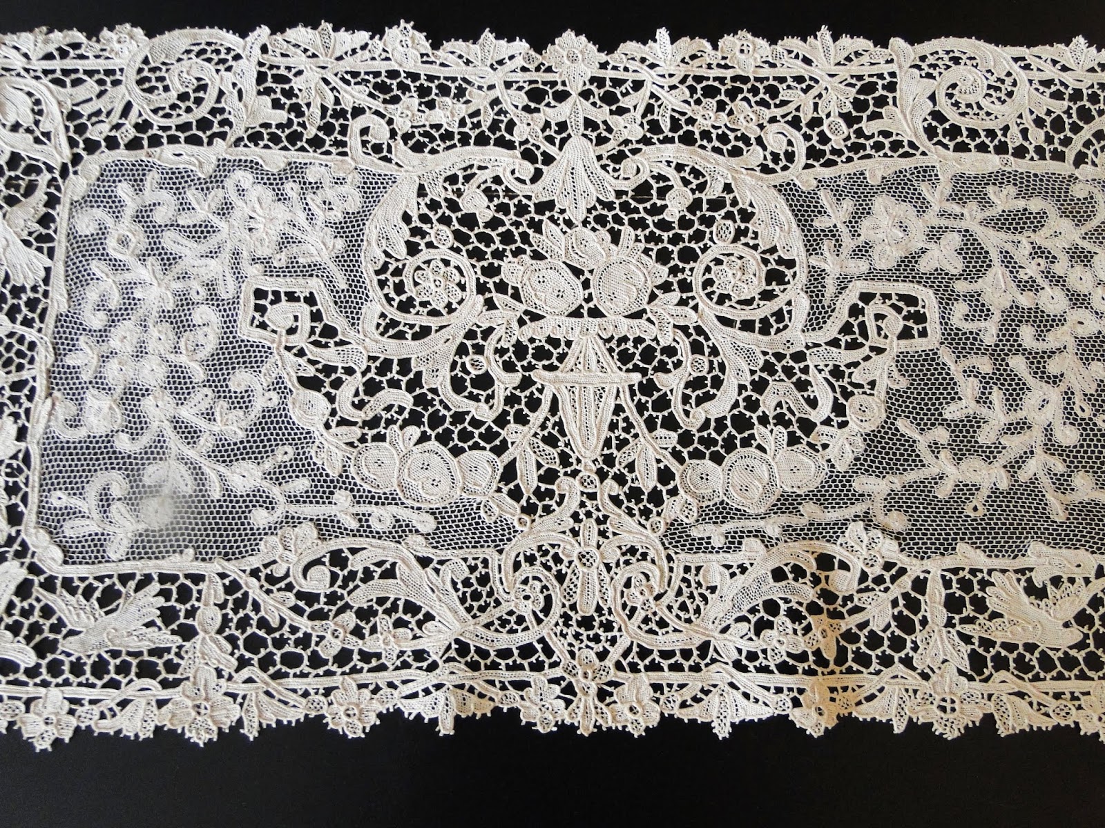 Buyer & Seller of Antique Lace, Fine Linens, Vintage Clothing, Haute ...