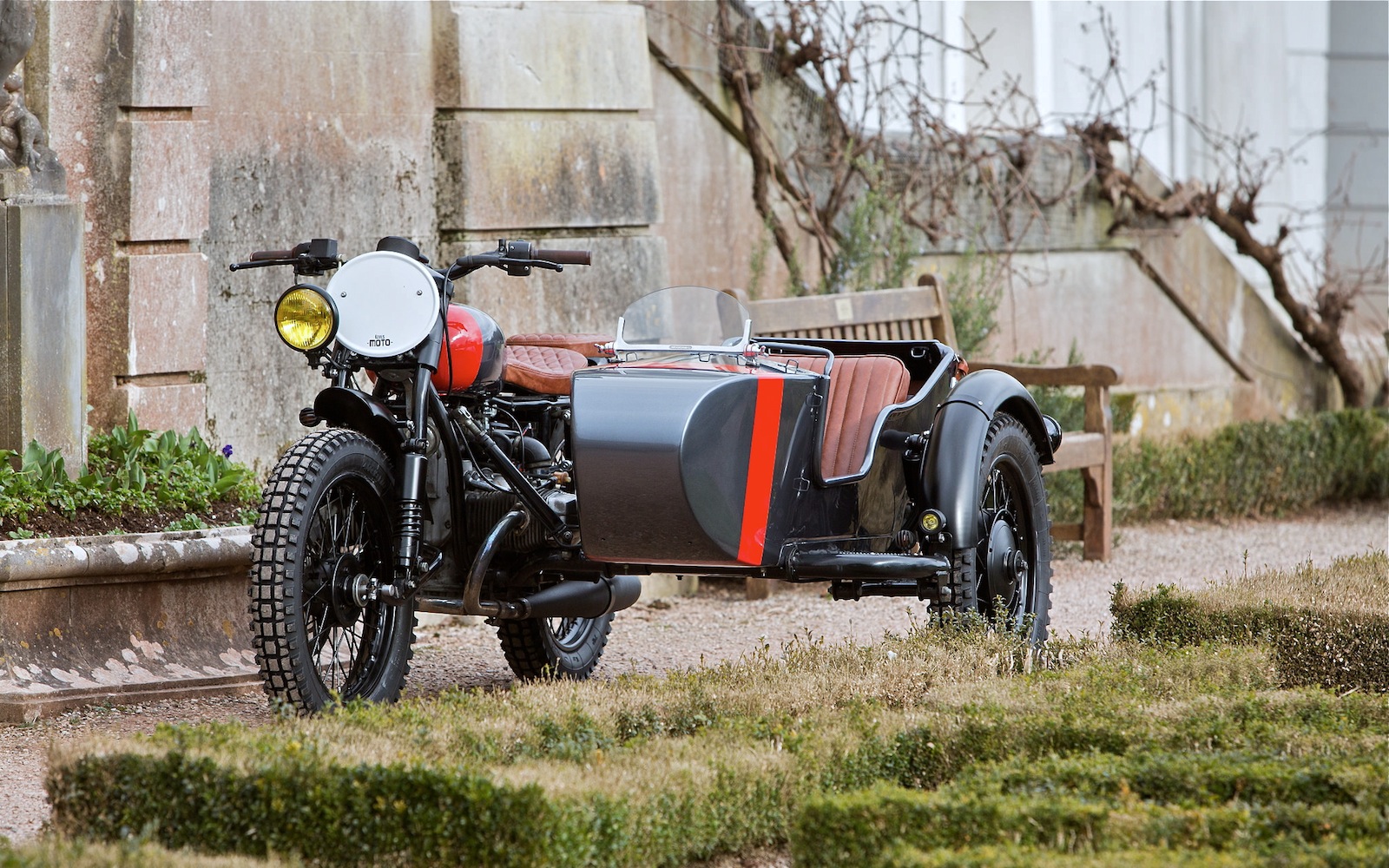 handverker: ural sidecar custom