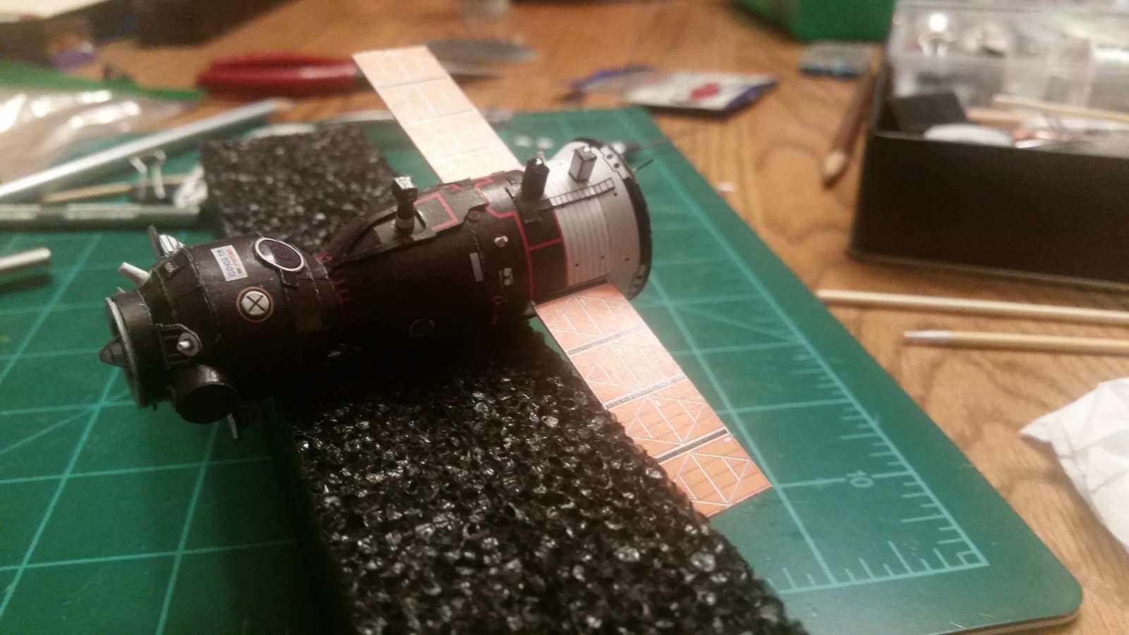 A"Mays"ing Papercraft: ISS Pioneers