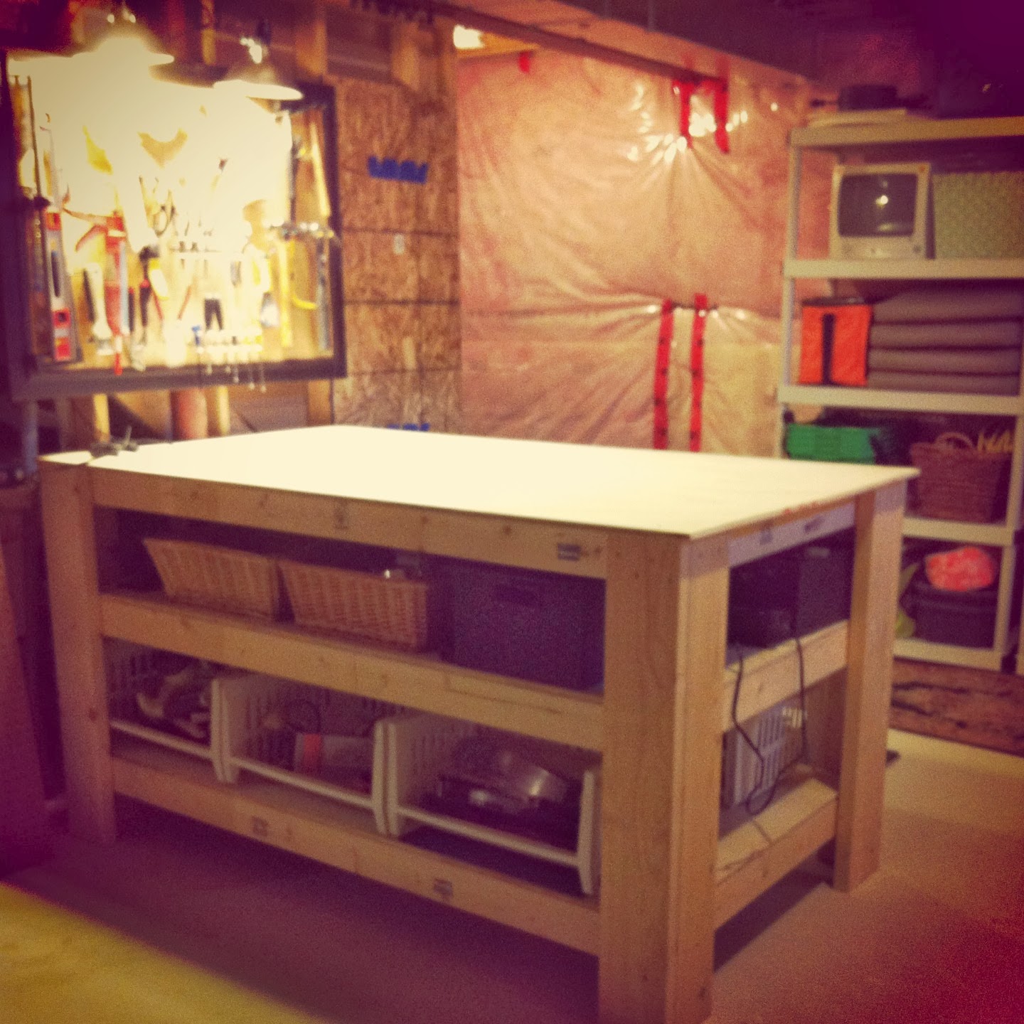 White Wood : DIY workbench/island for under $150